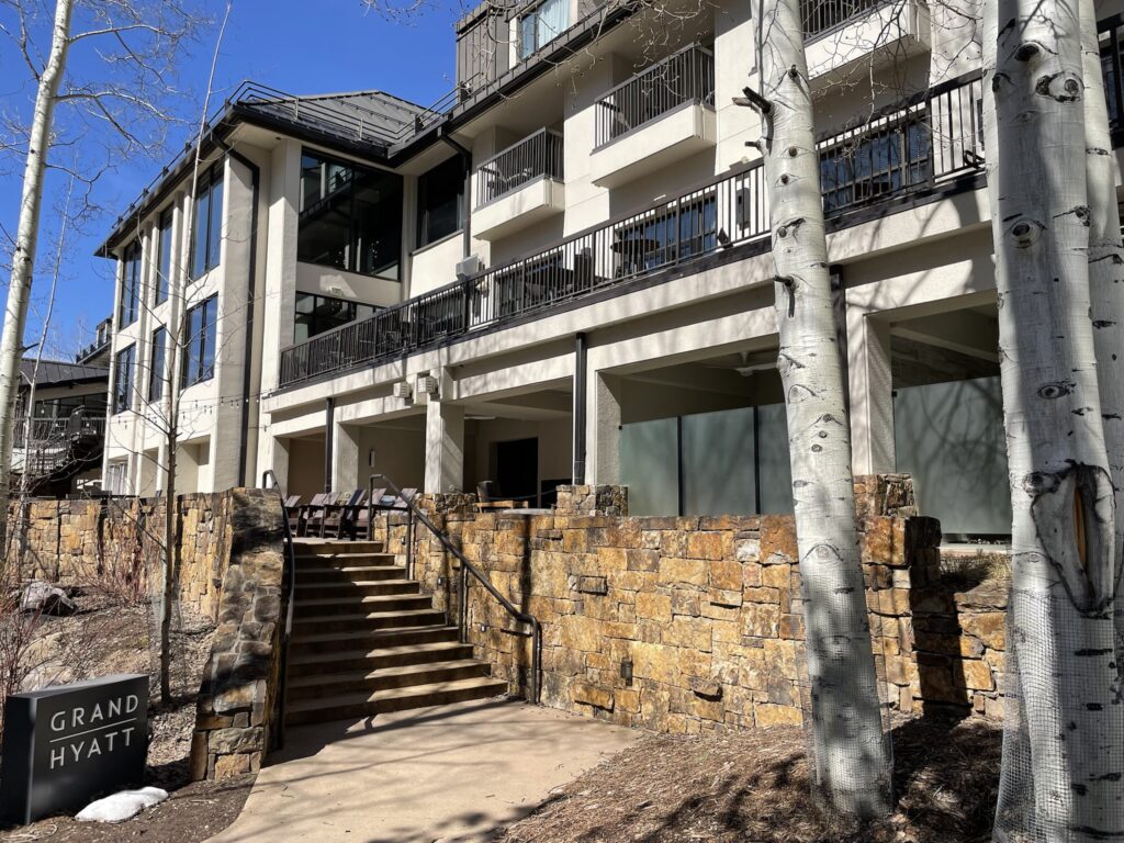 Makoto Vail – Enlight10 Architecture